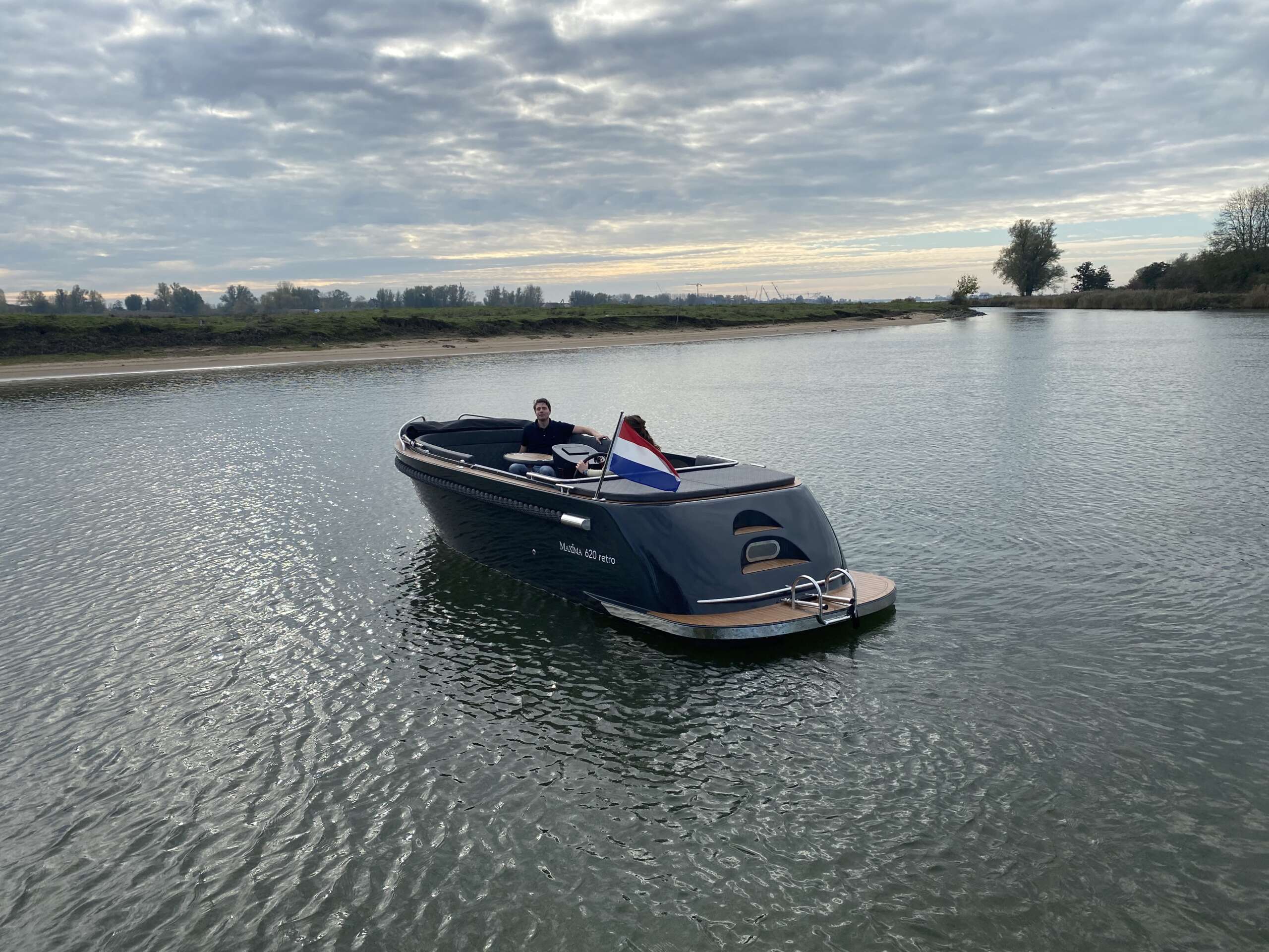 Maxima 620 Retro MC - MaximaBoats USA