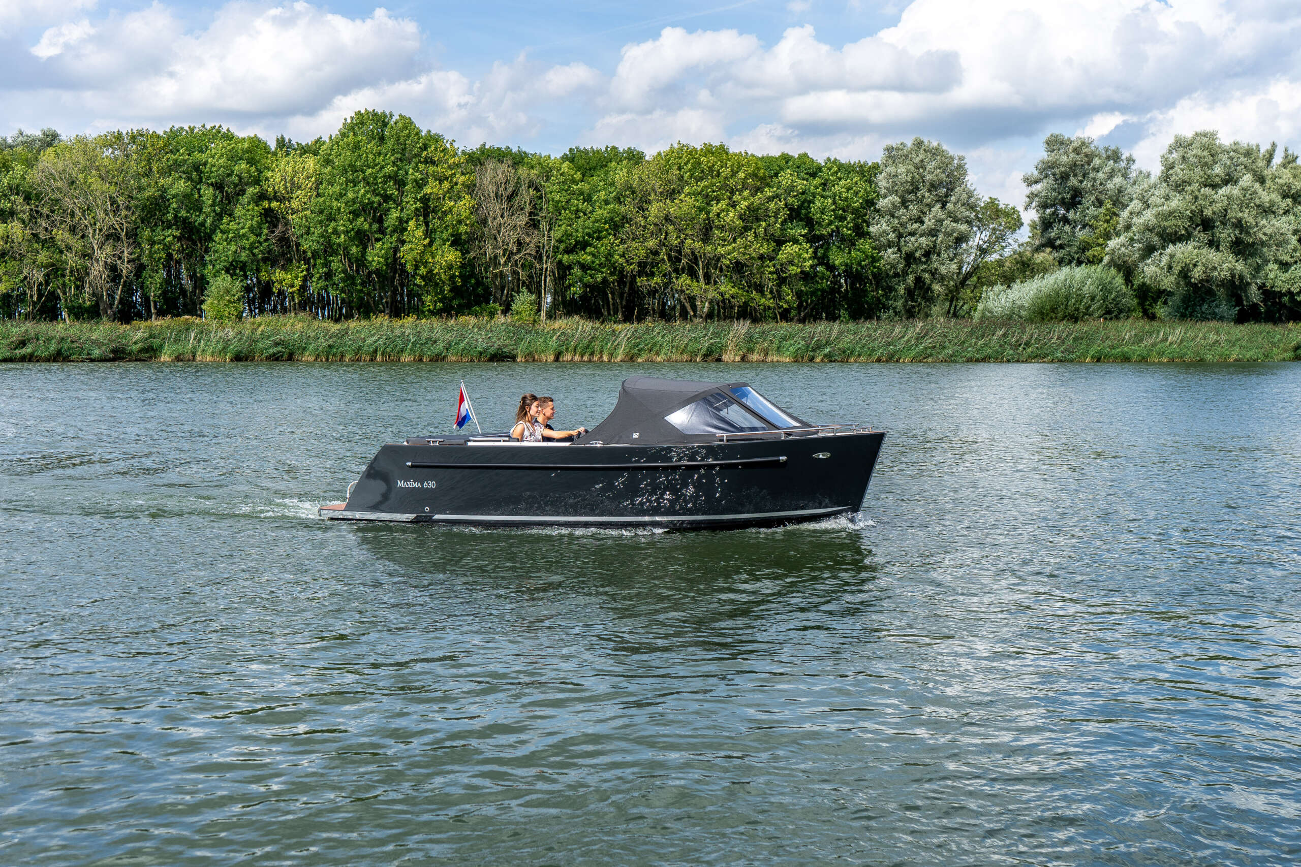 Maxima 630 - MaximaBoats USA